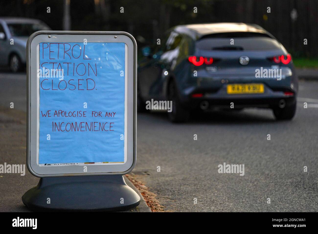 A closed Tesco Petrol station in Bracknell, Berkshire. Picture date ...