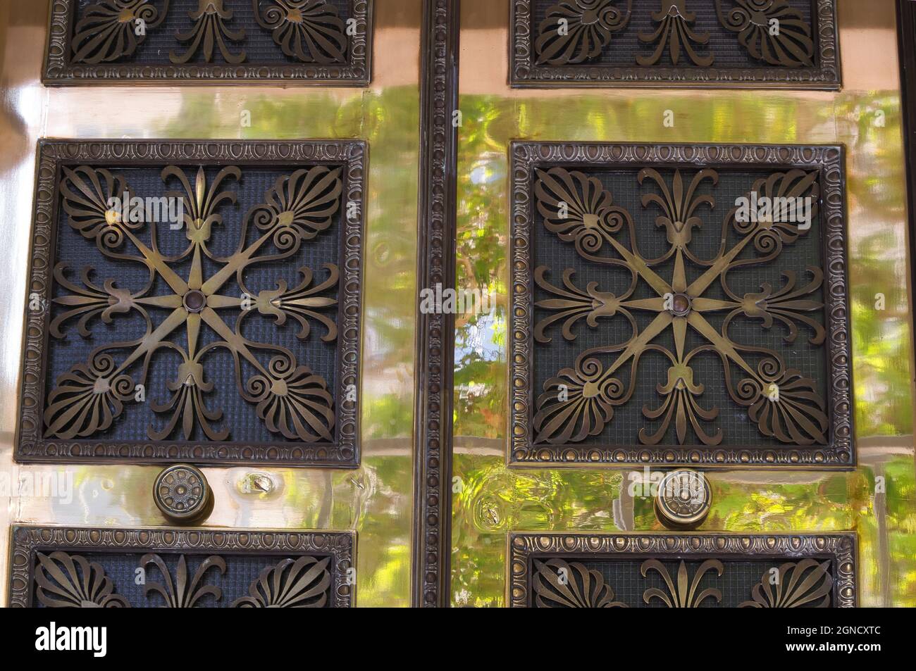 Ionic-style columns, a pediment with the central theme of the goddess ...