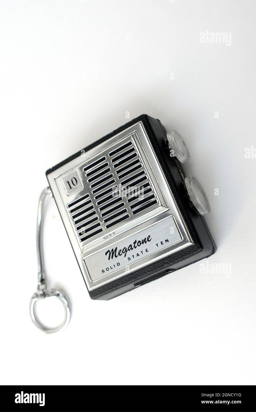 radio, transistor, transistor radio, small radio, keychain transistor ...