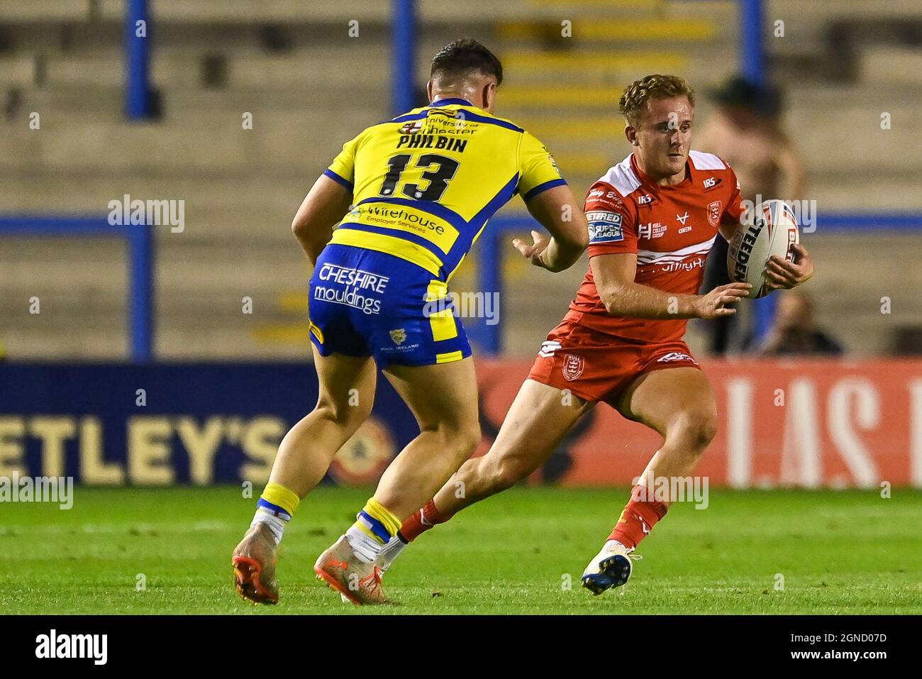 Jez Litten (14) of Hull KR in action Stock Photo - Alamy