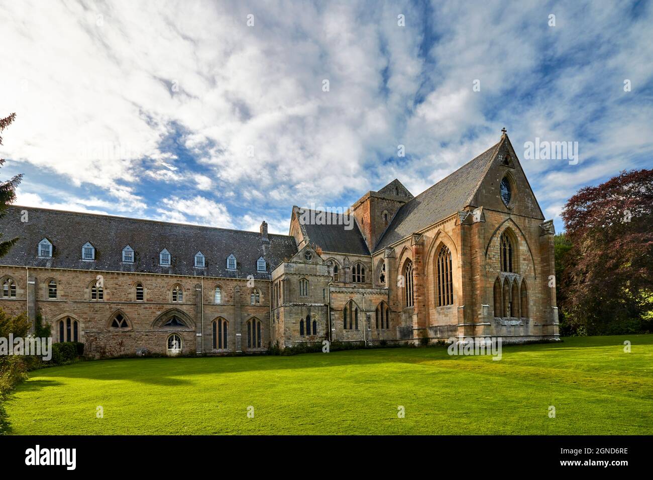 Summer refectory hi-res stock photography and images - Alamy