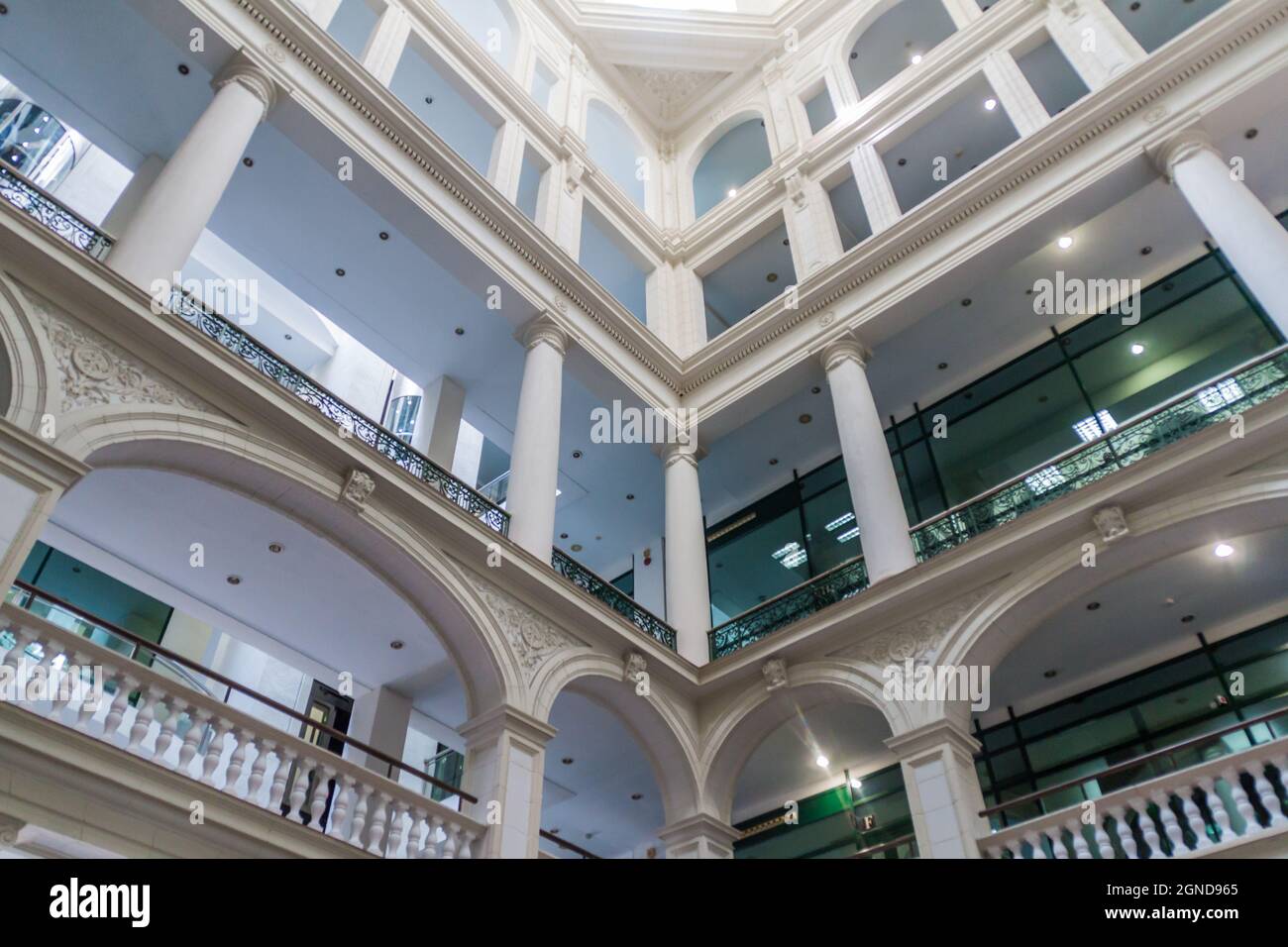 Beautiful historical cuban building in hi-res stock photography and ...