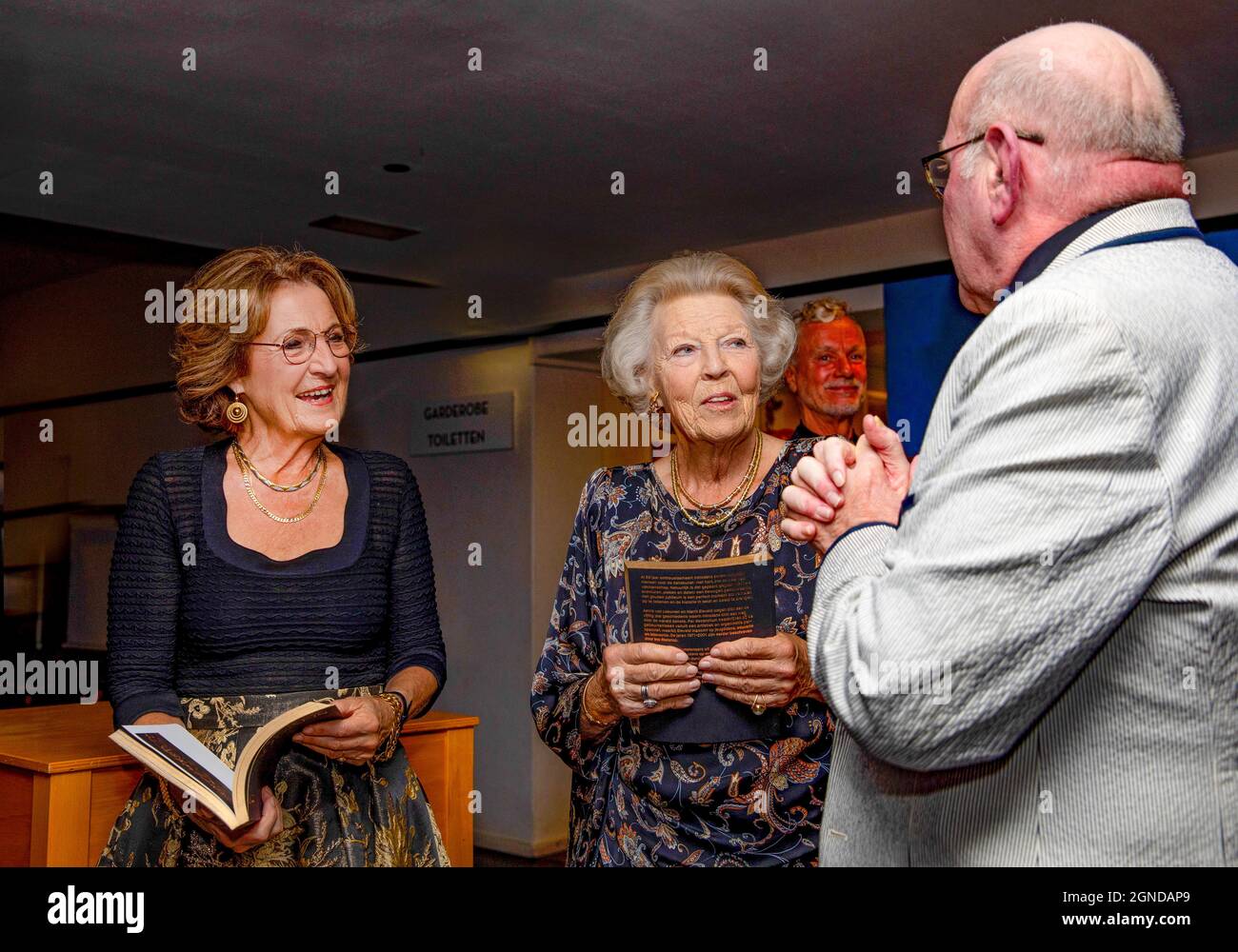 Princess Beatrix and her sister Princess Margriet attend the ...
