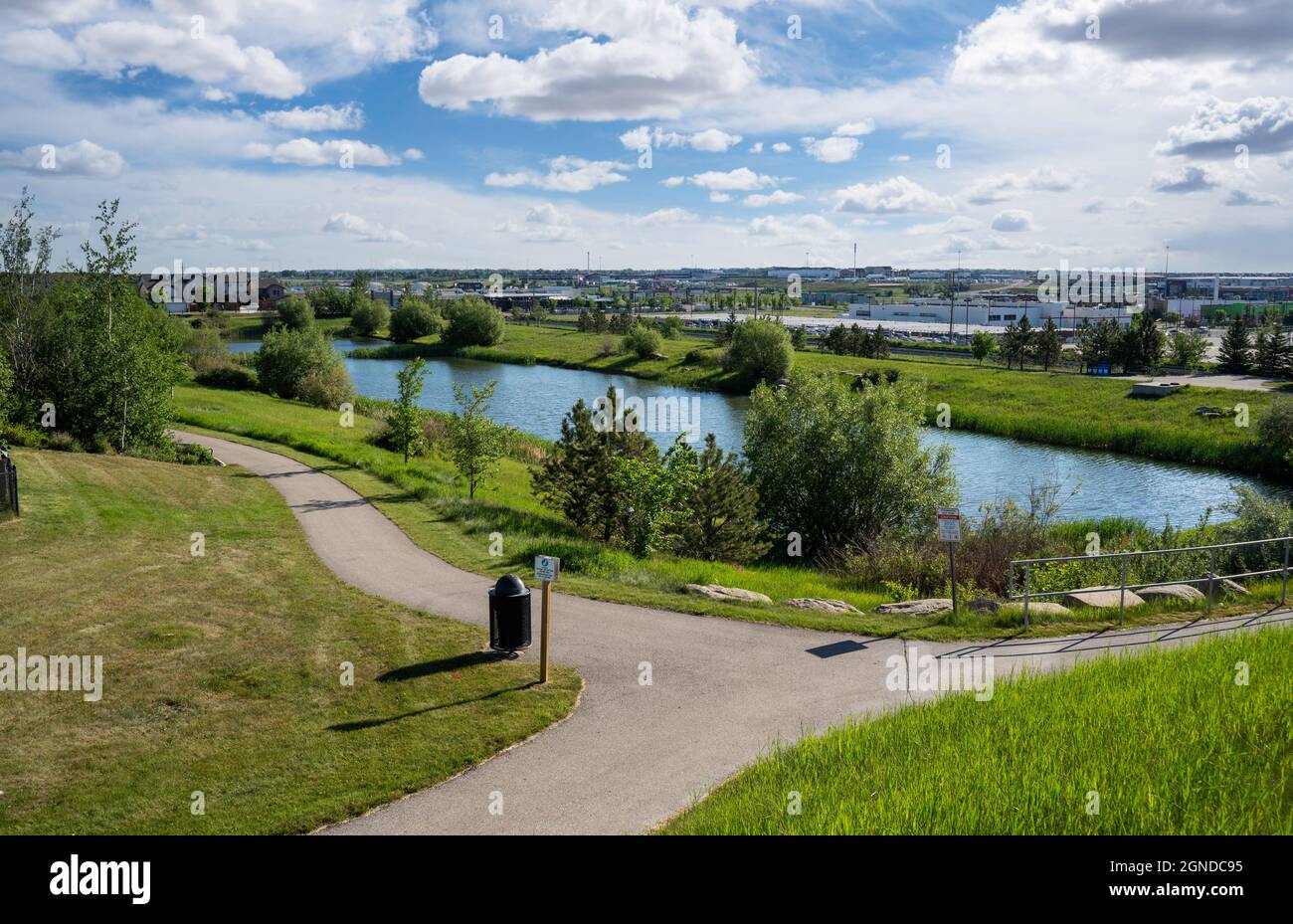 Retention pond hi-res stock photography and images - Alamy