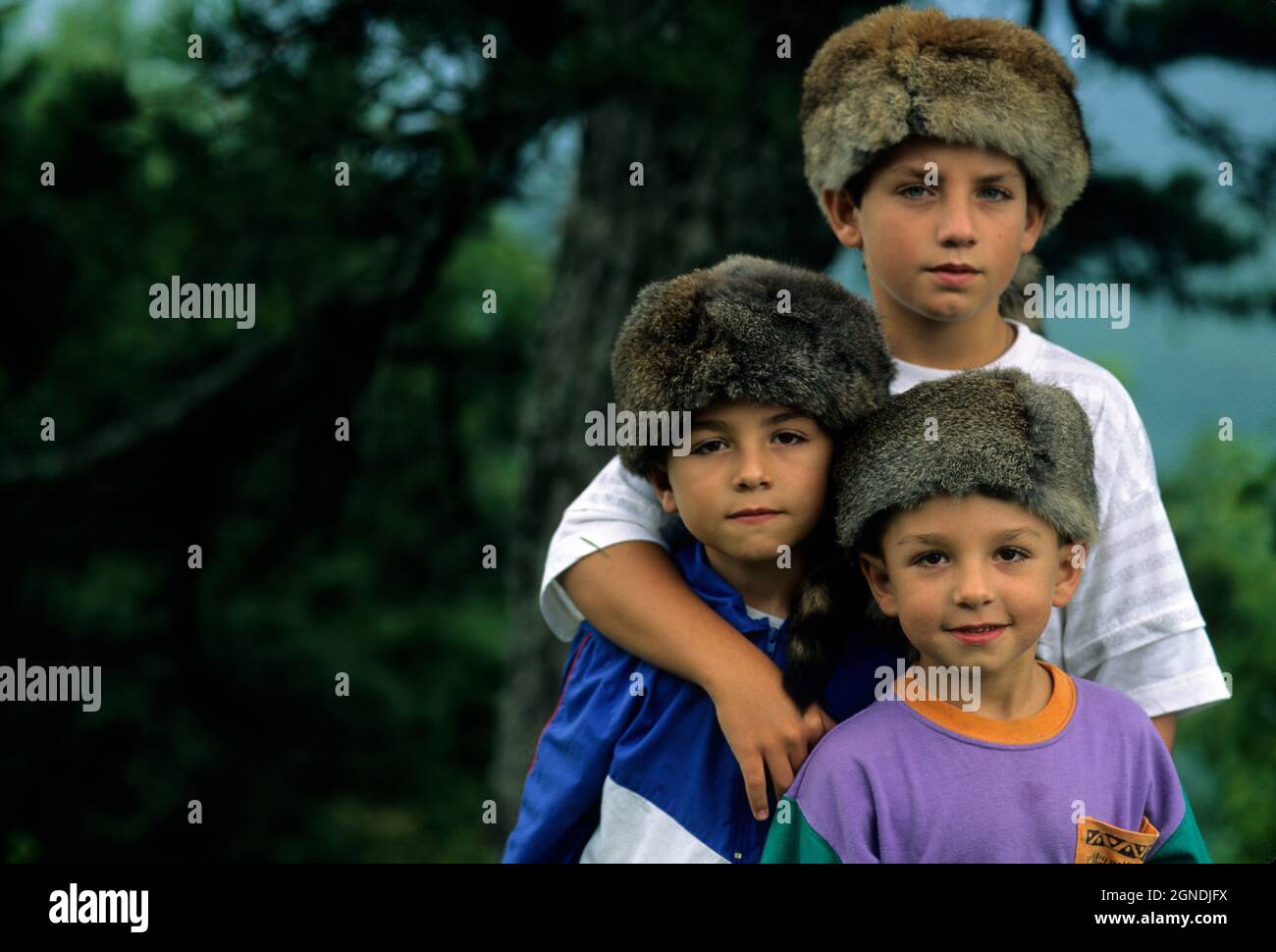 Coonskin caps hi-res stock photography and images - Alamy