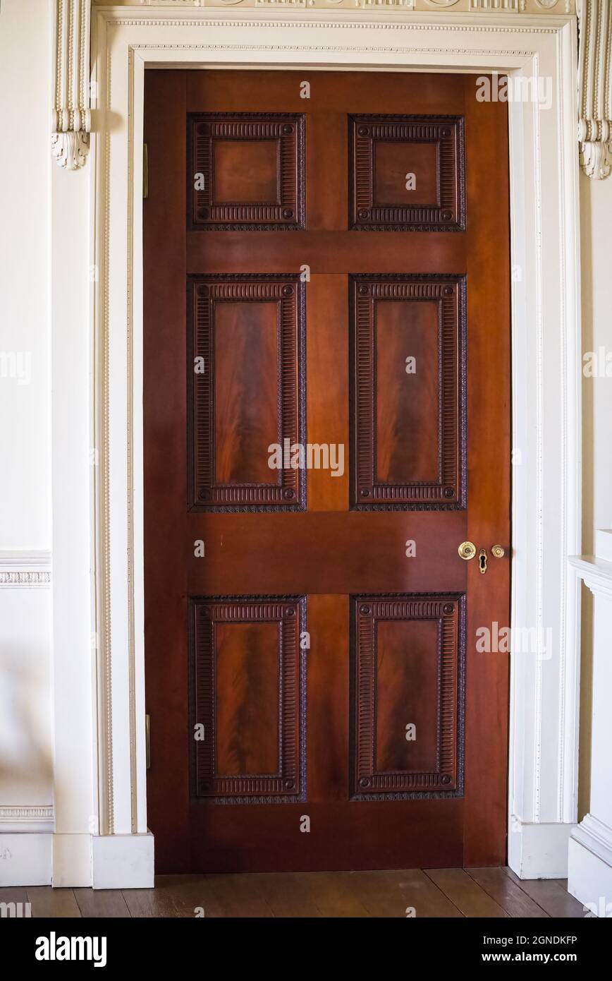 Servant quarters hi-res stock photography and images - Alamy
