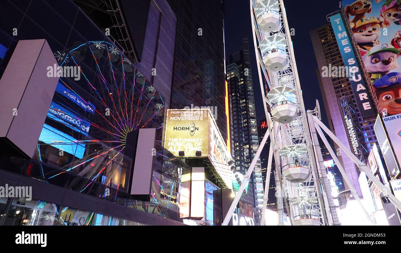 Times square wheel hi-res stock photography and images - Alamy