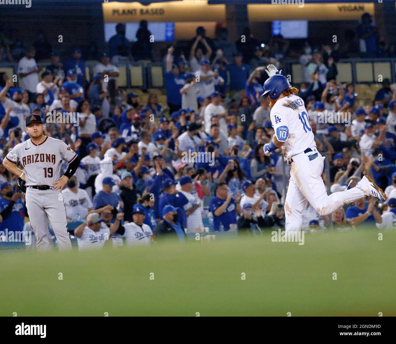 Bases read hi-res stock photography and images - Alamy