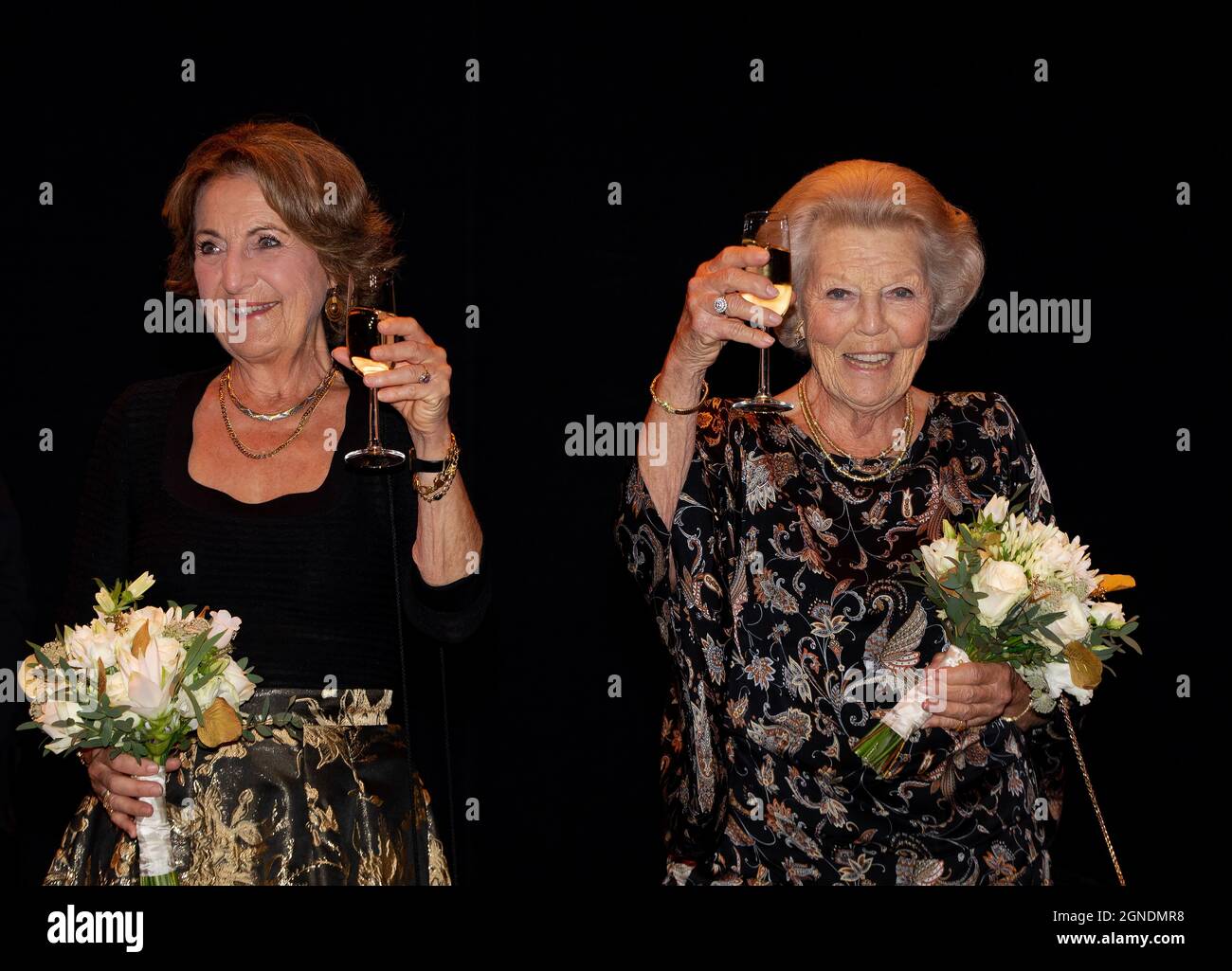 Princess Beatrix and her sister Princess Margriet attend the ...