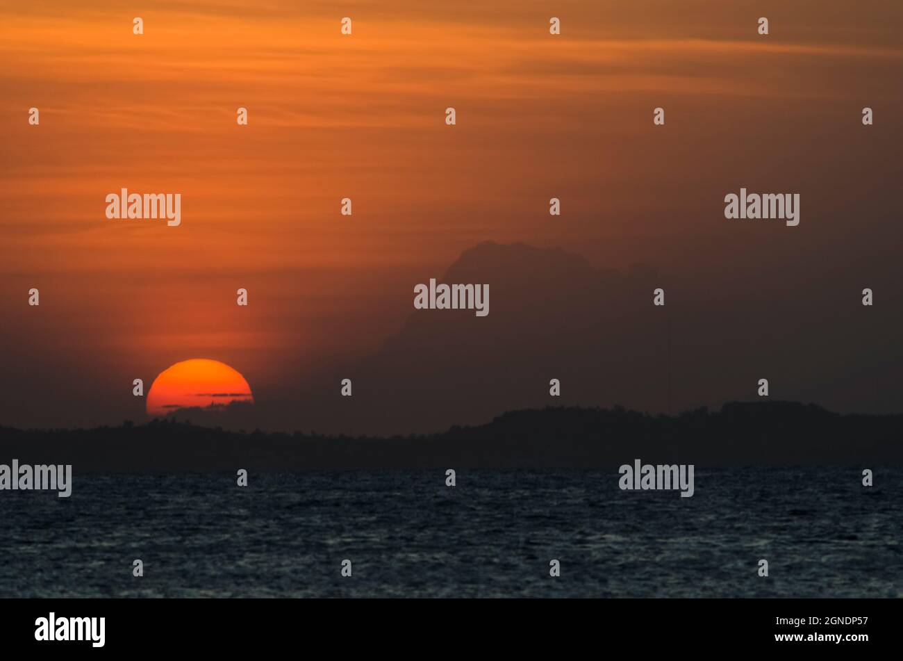 Falling behind hi-res stock photography and images - Alamy