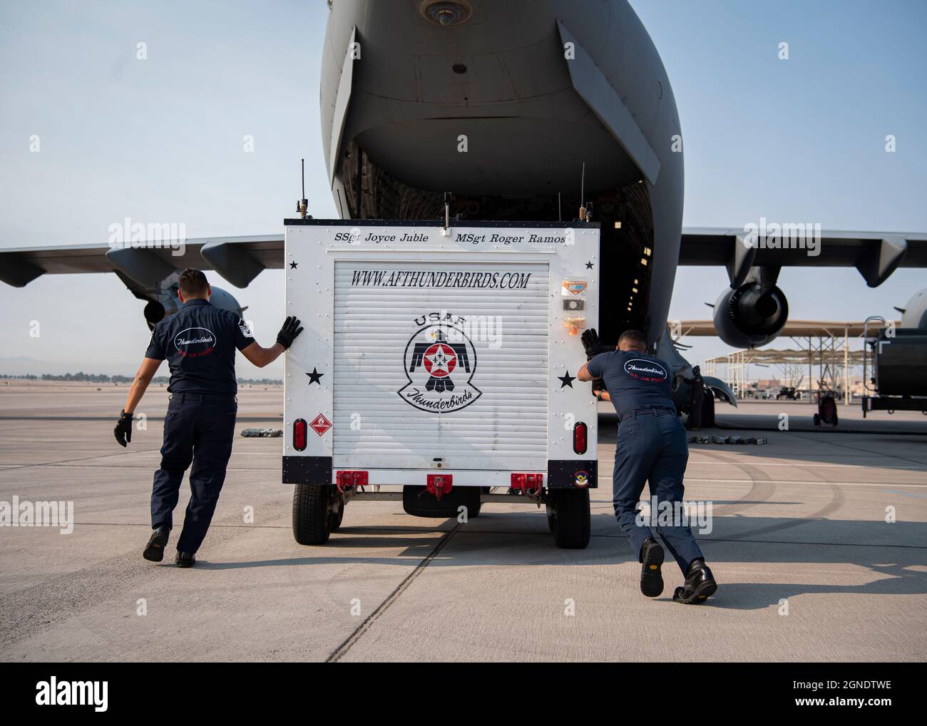 United States Air Force Air Demonstration Squadron "Thunderbirds ...