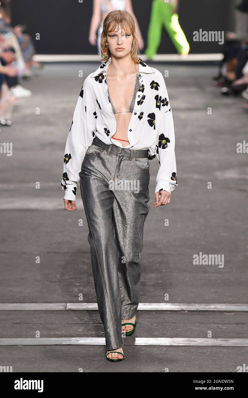 Milan, Italy. 24th Sep, 2021. MISSONI SS22 runway during Milan Fashion ...
