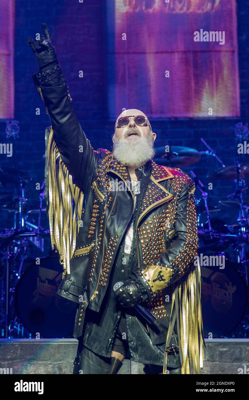 Milwaukee, USA. 22nd Sep, 2021. Rob Halford of Judas Priest at Miller ...