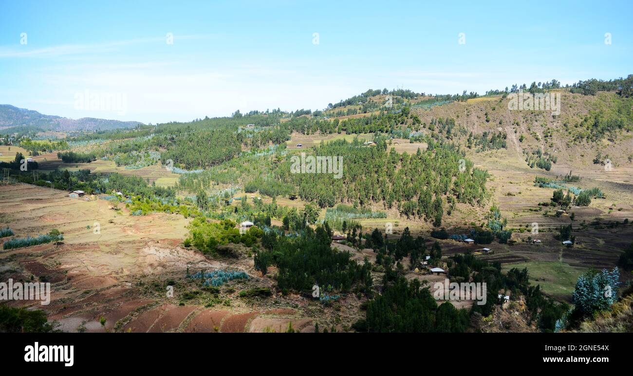 Picturesque landscapes along the road between Dessie and Weldiya in ...