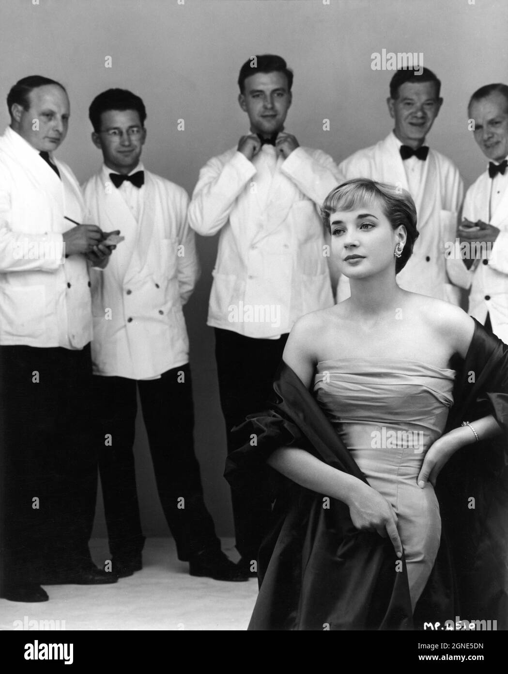 Actress sylvia syms hi-res stock photography and images - Alamy