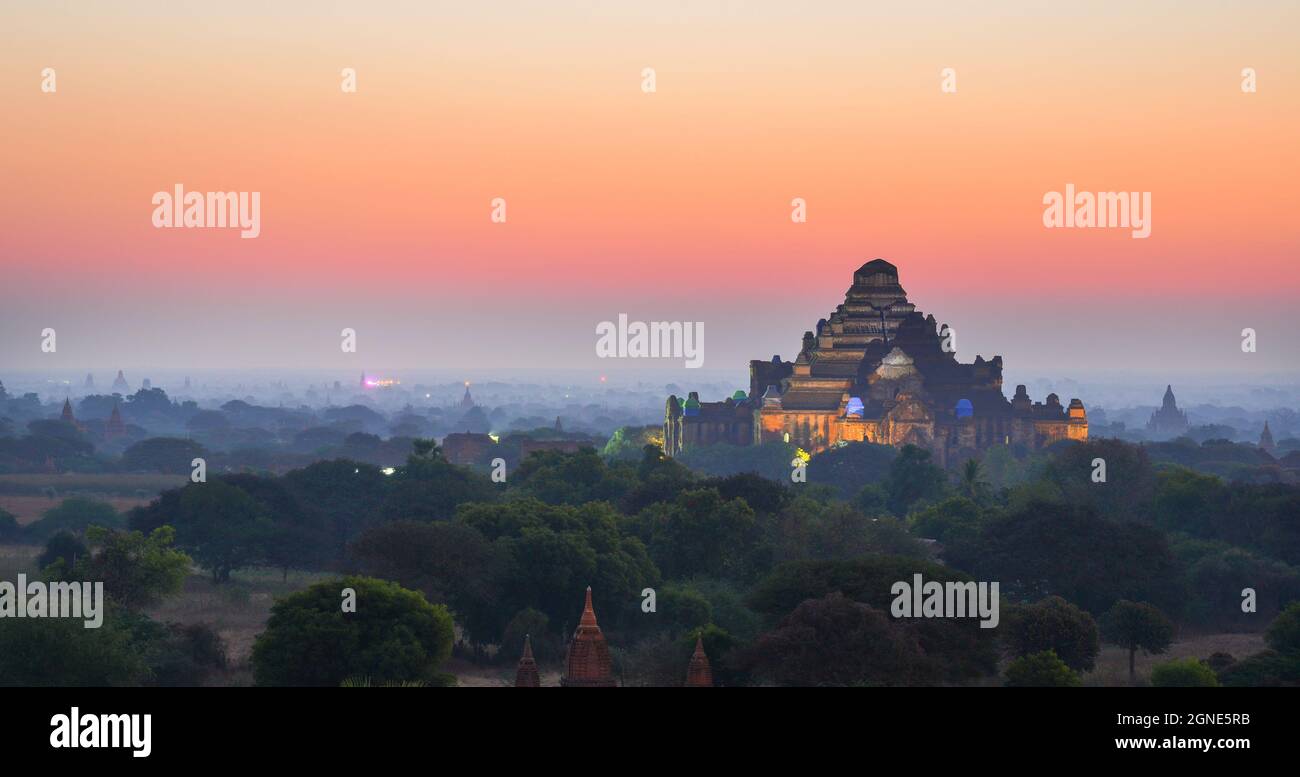 Beautiful sunrise scene in Bagan (Myanmar) with a complex of ancient ...