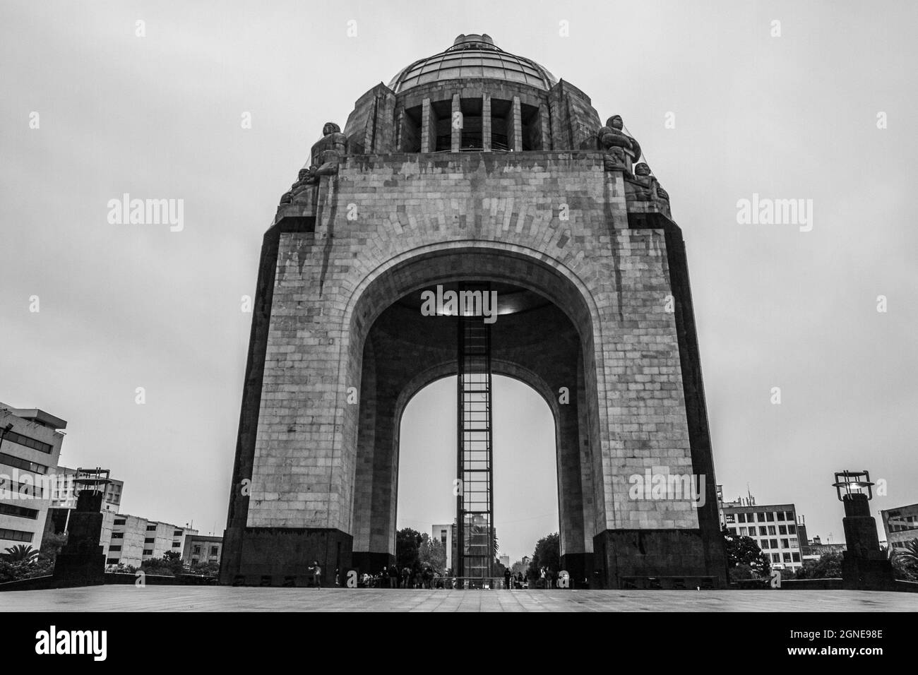 Grayscale shot of the majestic Monument to the Revolution landmark in ...