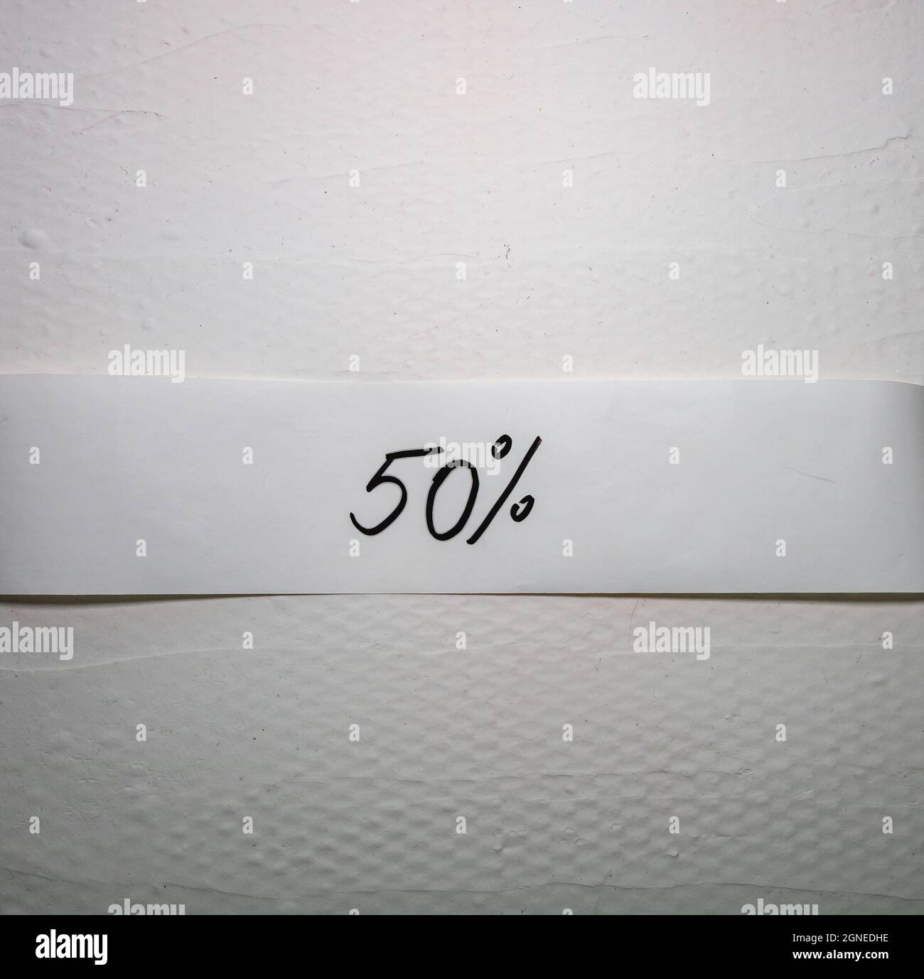 Handwritten notes on white note paper Stock Photo - Alamy