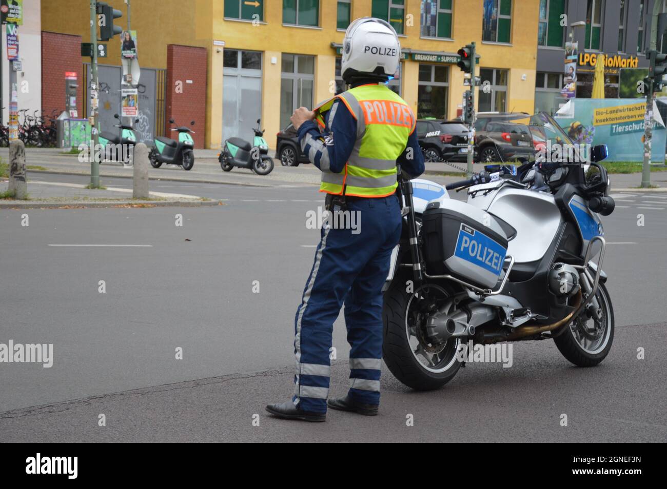 Berlin police uniform hi-res stock photography and images - Alamy