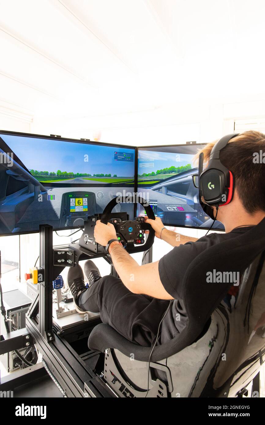 Racing car driving simulator hi-res stock photography and images - Alamy