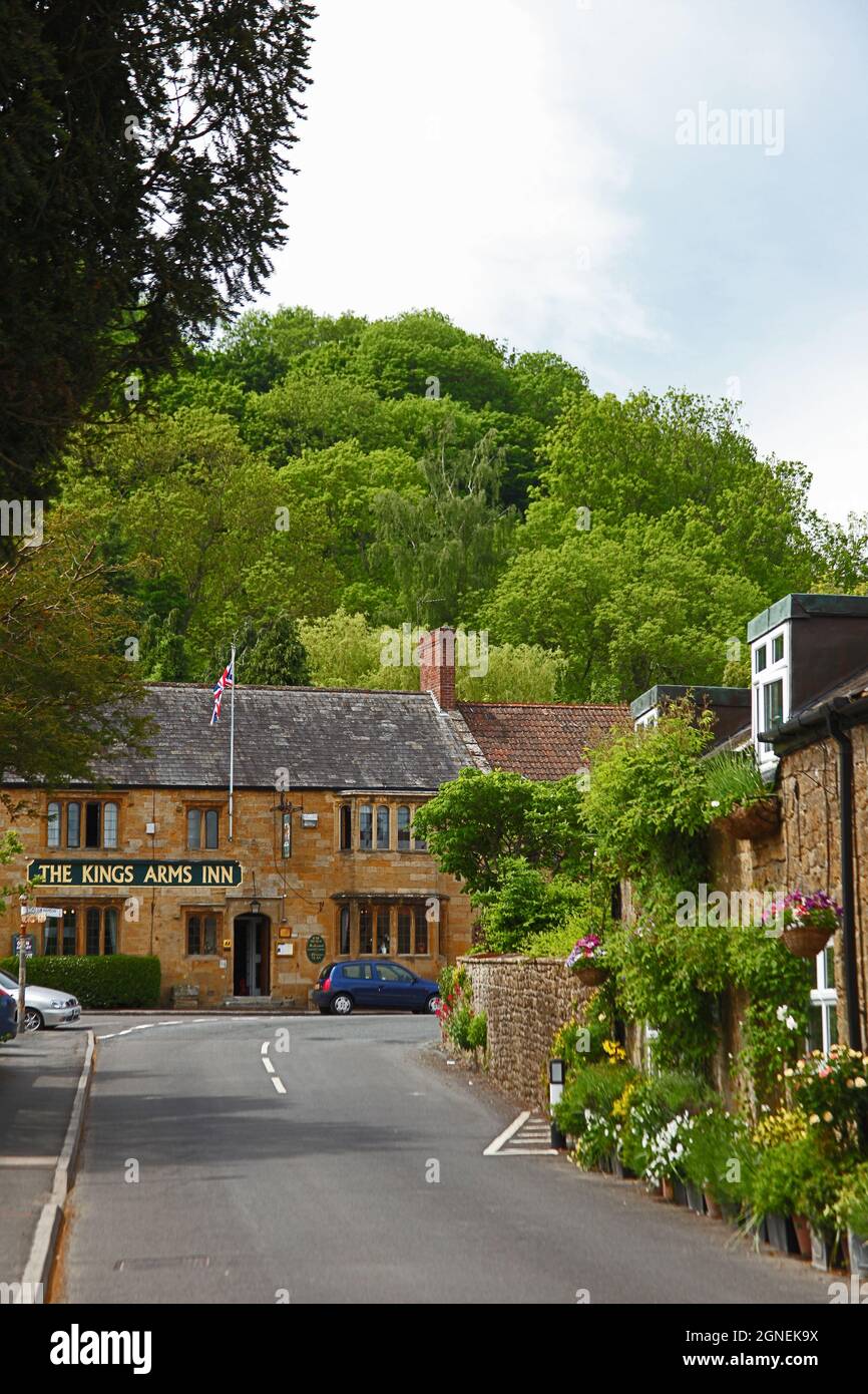 Elizabethan village hi-res stock photography and images - Alamy
