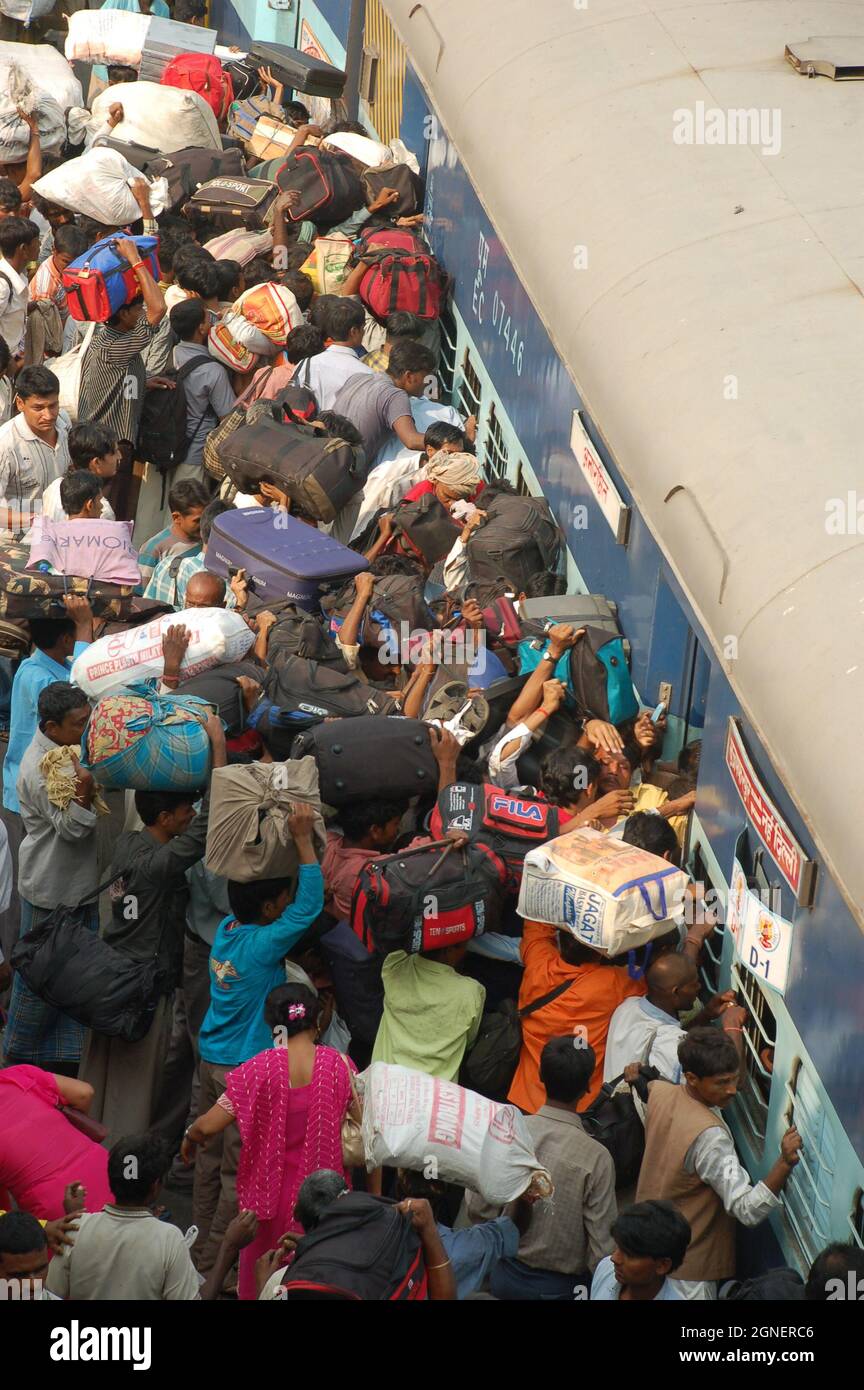 Indian railway coach hi-res stock photography and images - Alamy