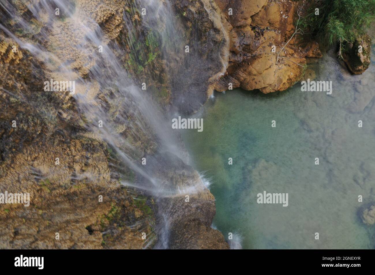 Mu waterfall hi-res stock photography and images - Alamy