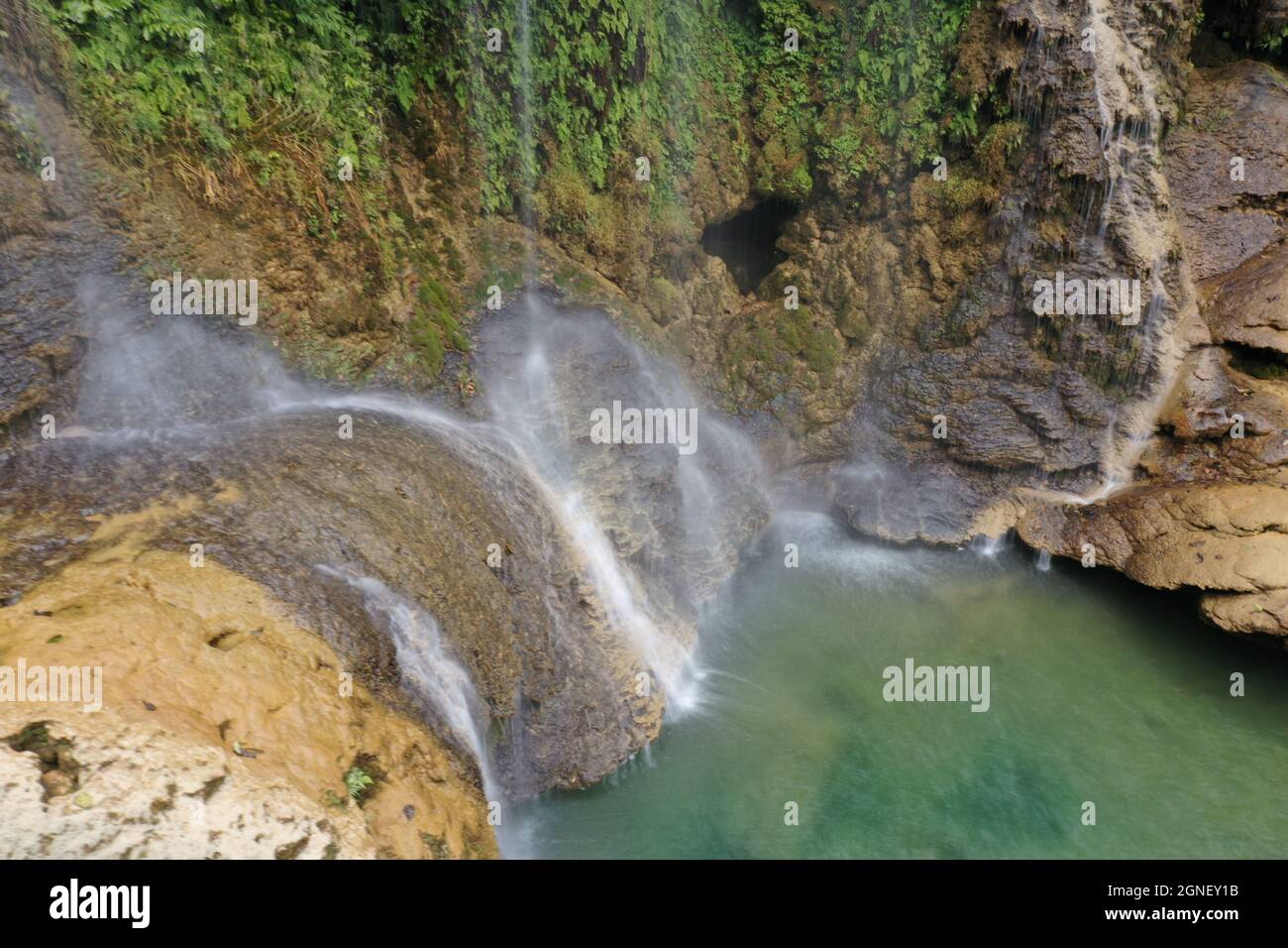 Mu waterfall in Hoa Binh province northern Vietnam Stock Photo - Alamy