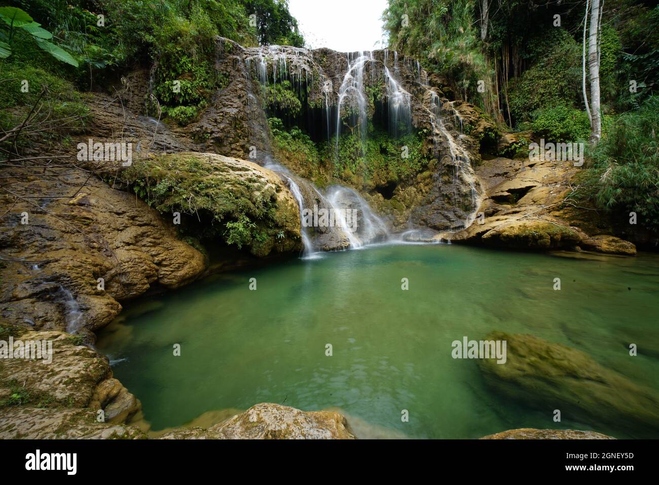 Mu waterfall hi-res stock photography and images - Alamy