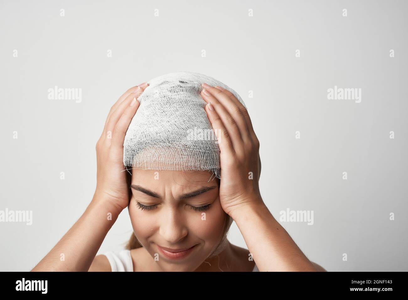head injury pain medicine cosmetics Stock Photo - Alamy
