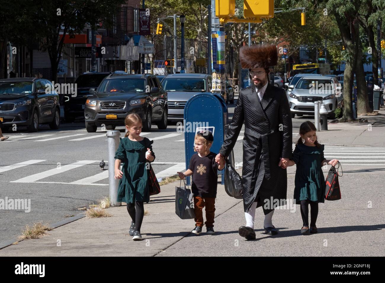 Hasidic jewish children hi-res stock photography and images - Alamy