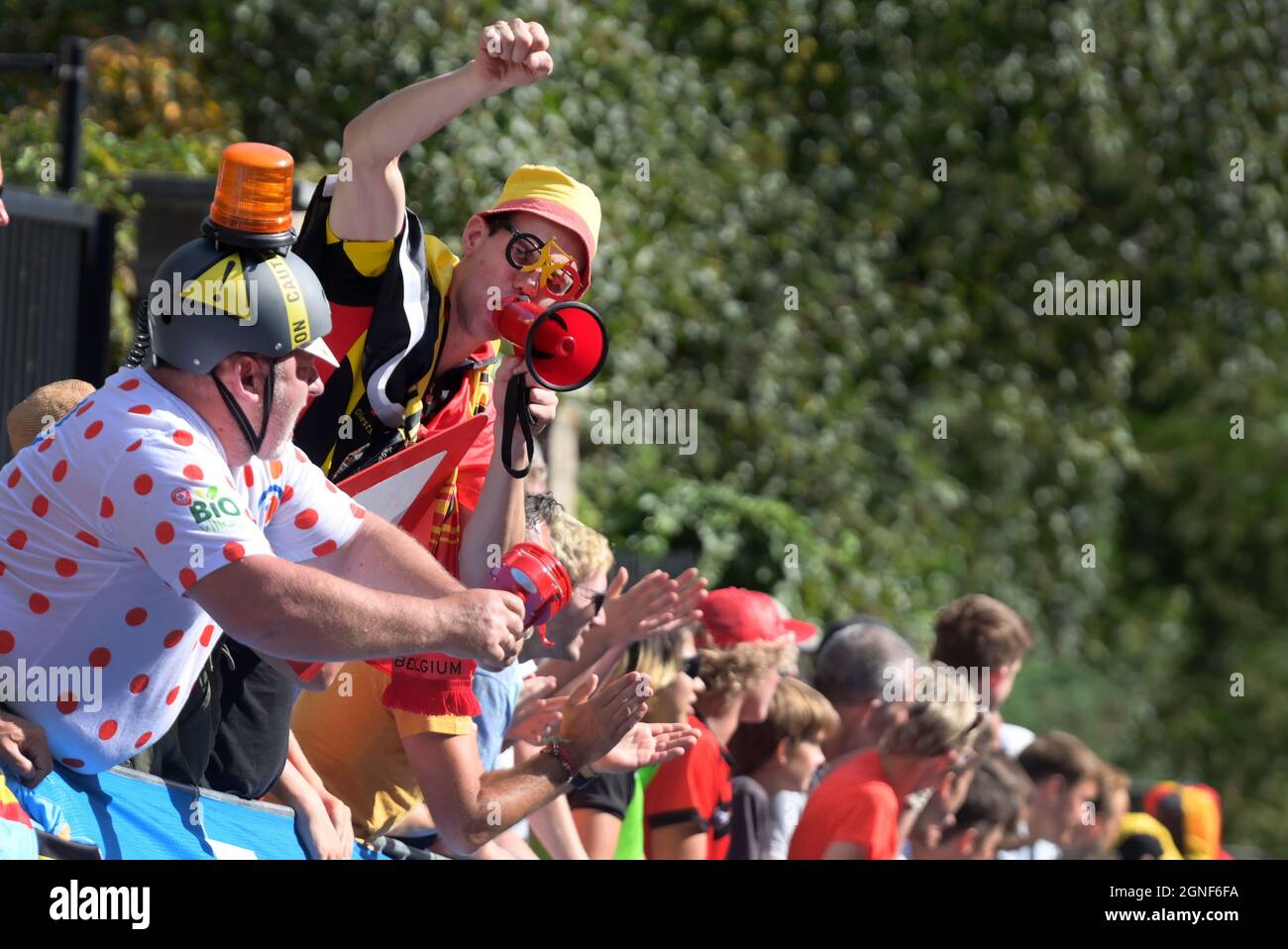 Illustration picture shows cycling fans during the women elite road ...