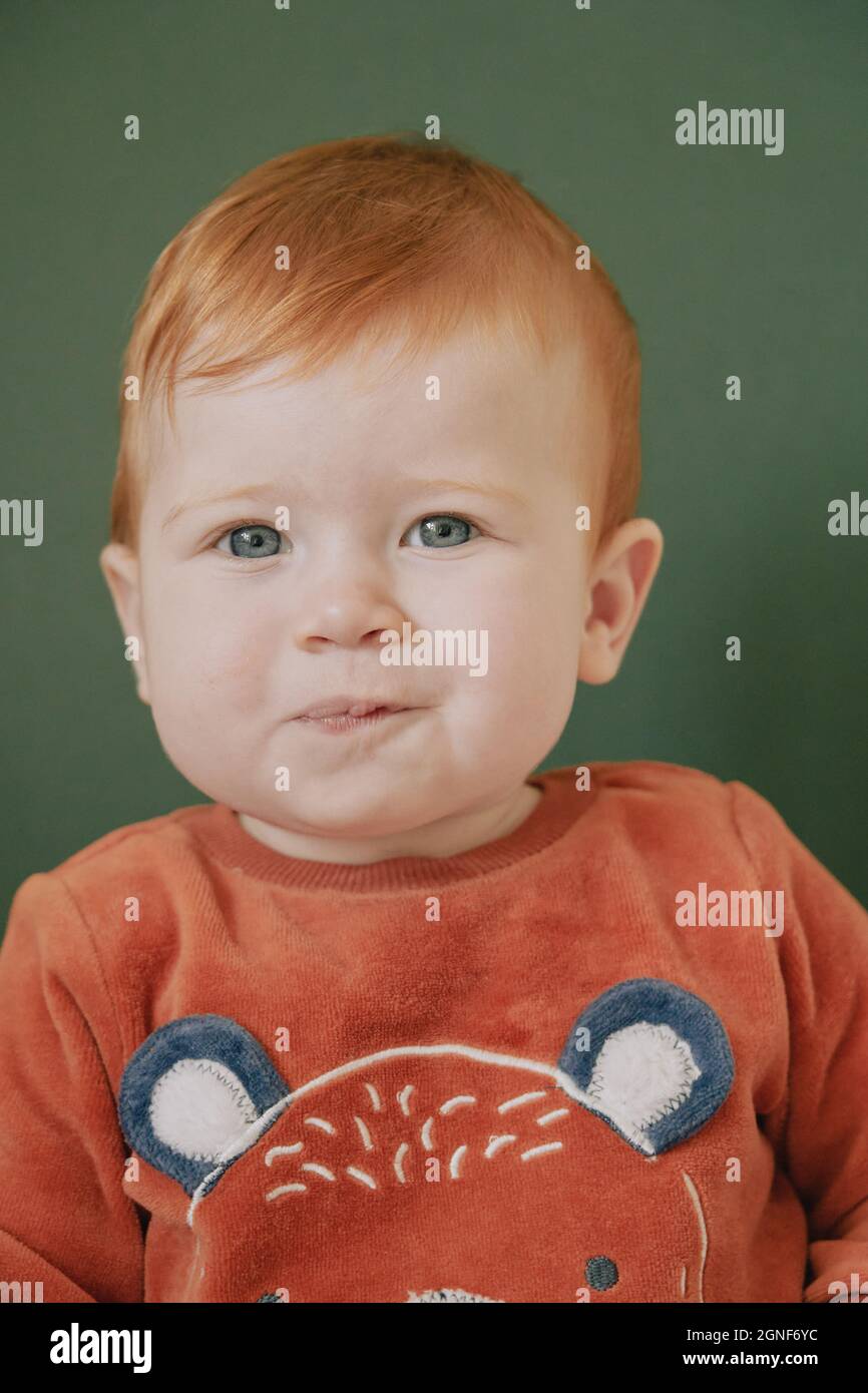 Ginger haired girl hi-res stock photography and images - Alamy