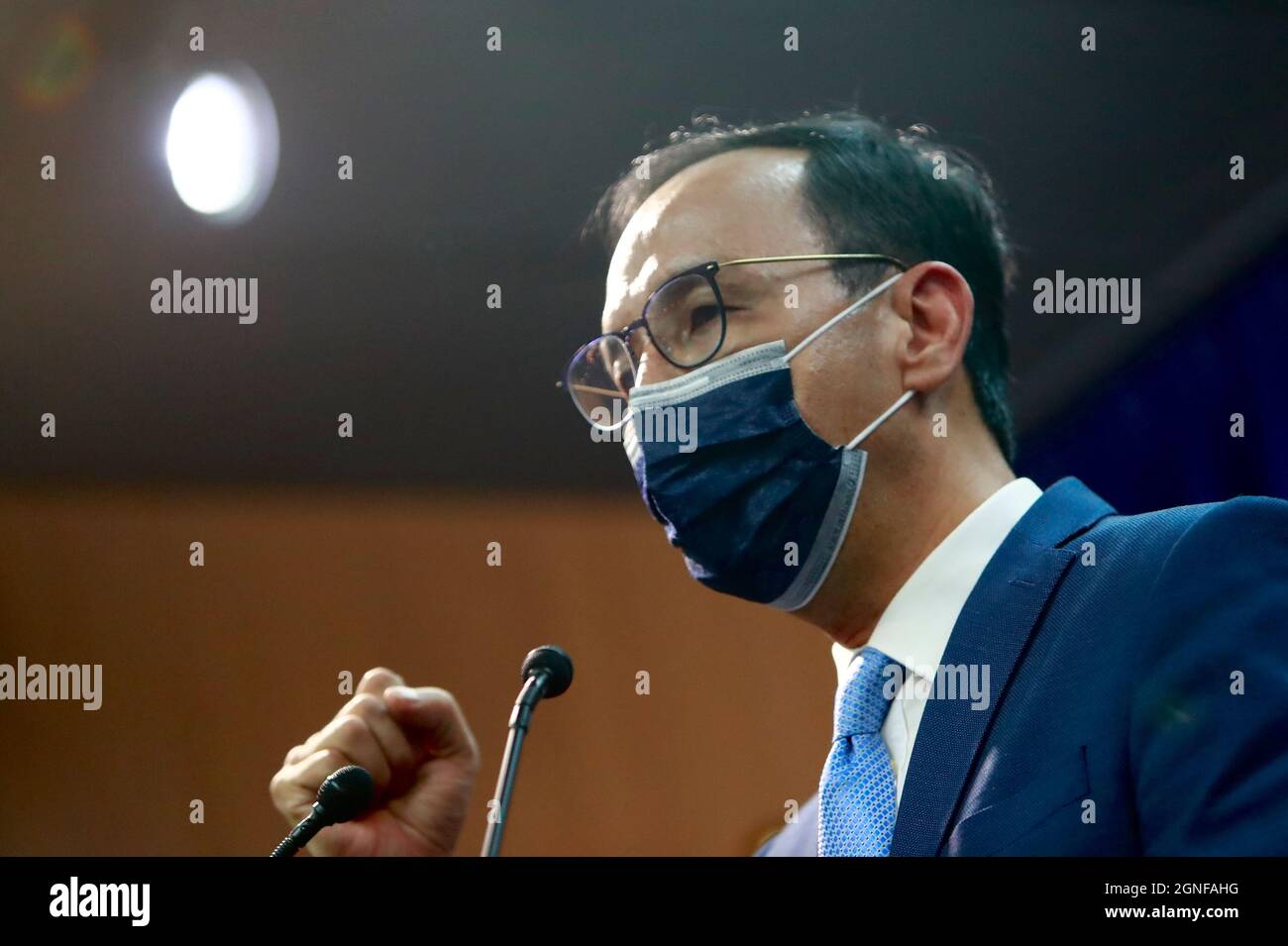 Johnny chiang hi-res stock photography and images - Alamy