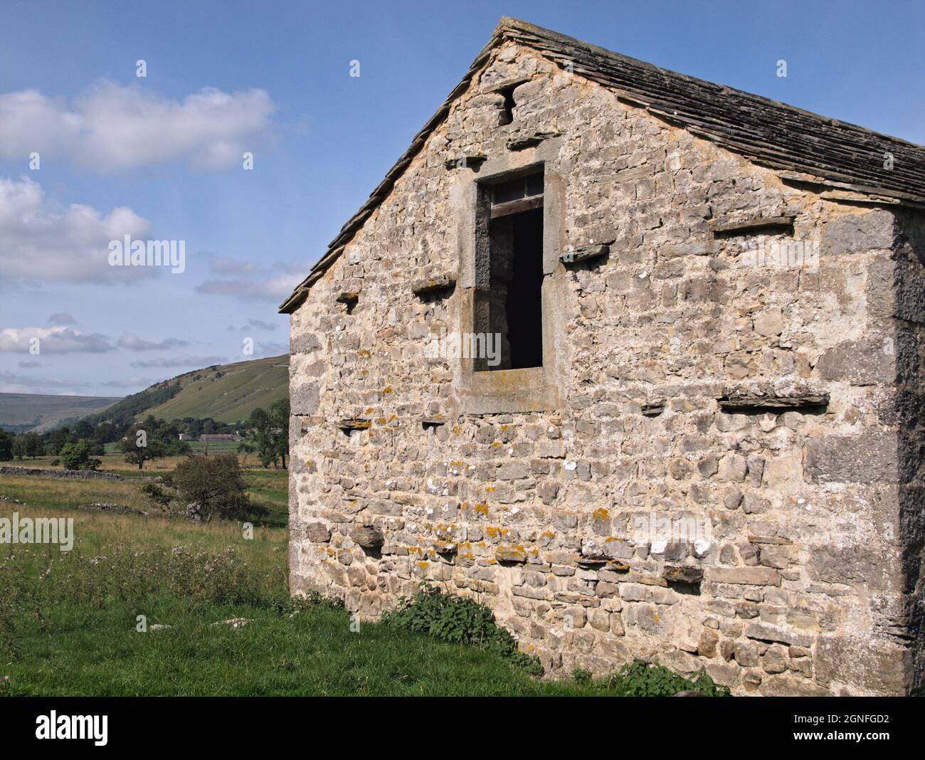 Starbotton field barn nr Wibbertons fields Dales Way Starbotton ...