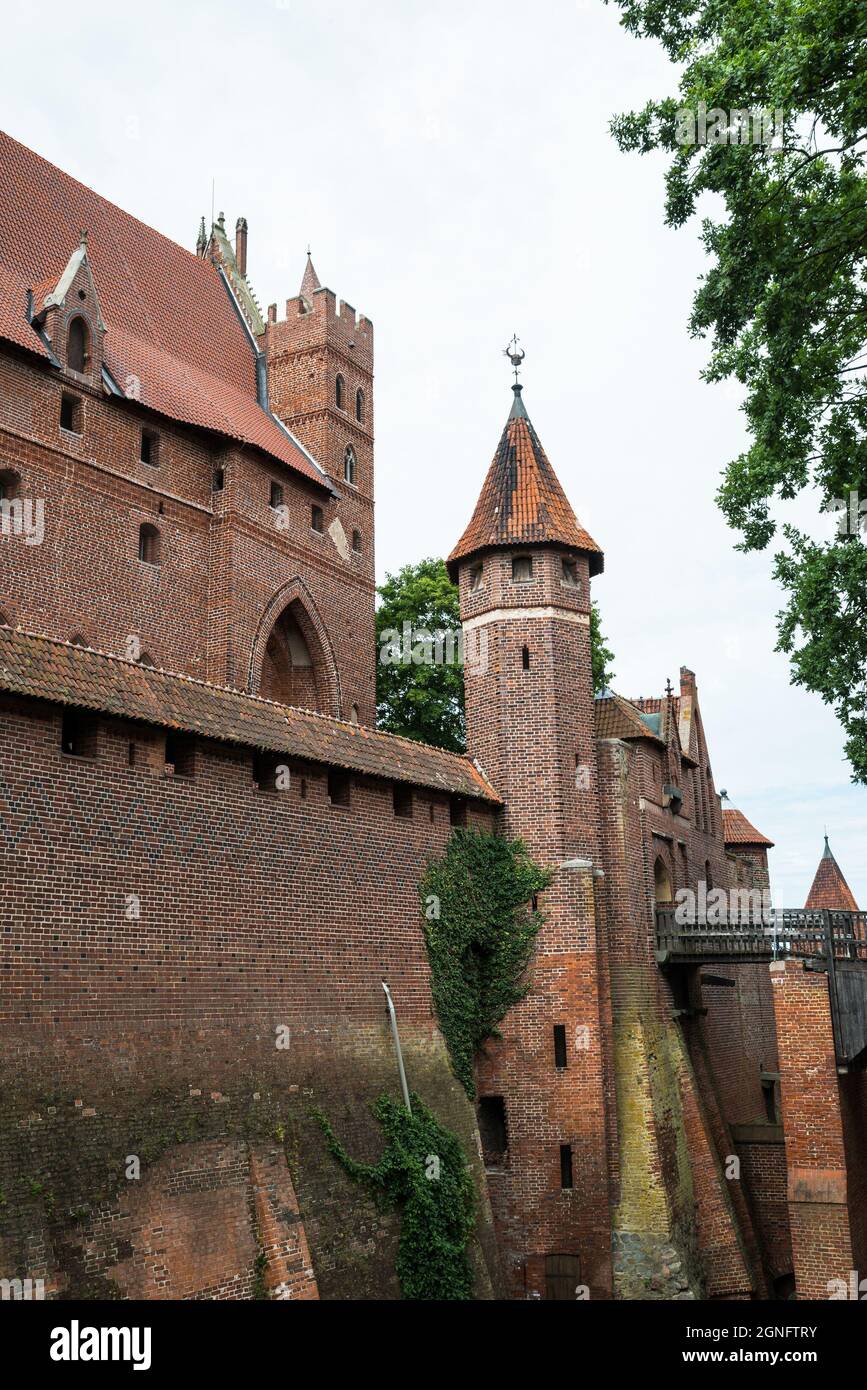Teutonic castle (14th century) in Malbork, Poland Stock Photo - Alamy
