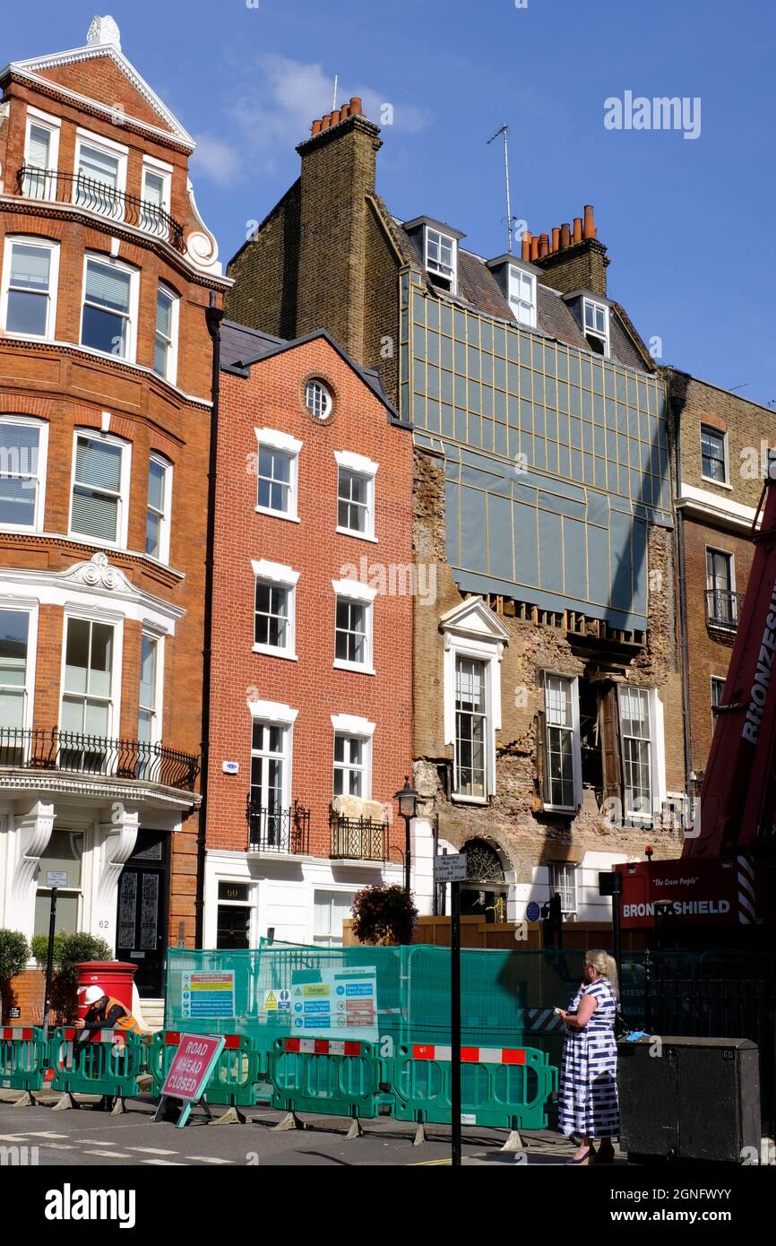 Queen Anne Street, London. 1774 Townhouse Building collapse and ...