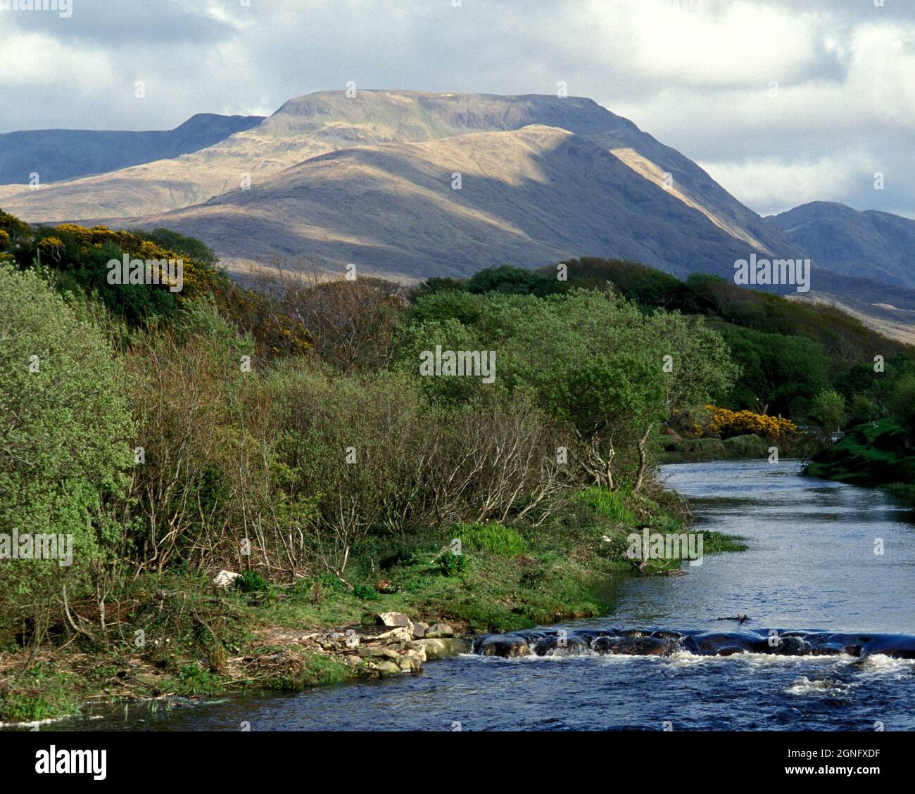 Connemara river hi-res stock photography and images - Alamy