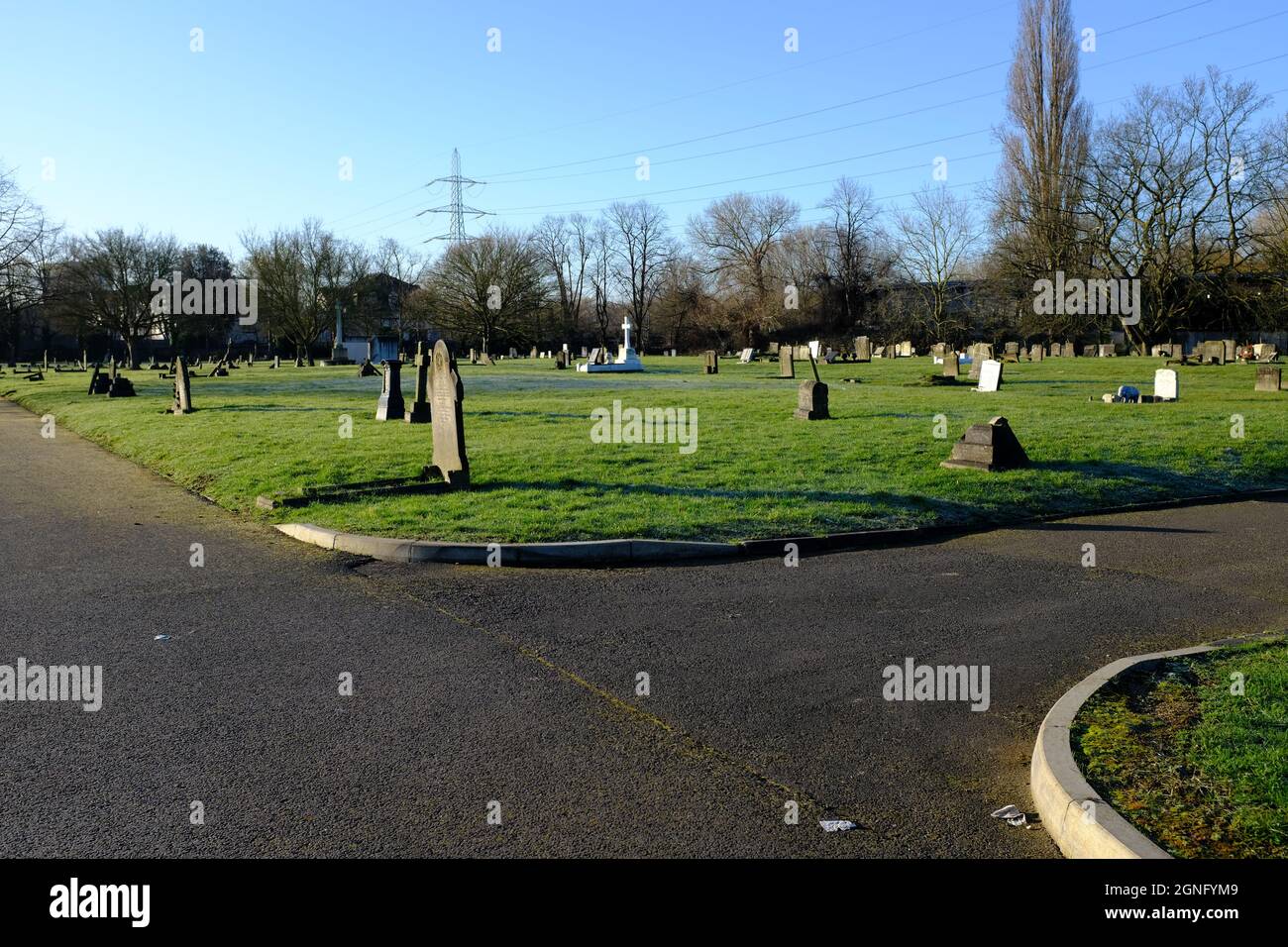 Lambeth Cemetery - Tooting London Stock Photo - Alamy