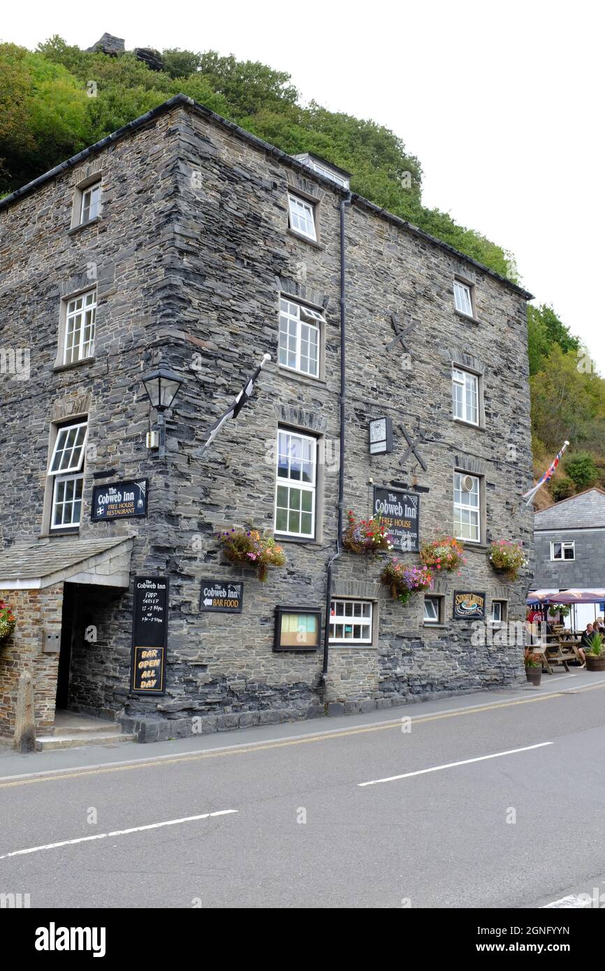 Cobweb Inn, Boscastle, on the north coast of Cornwall, England, UK ...