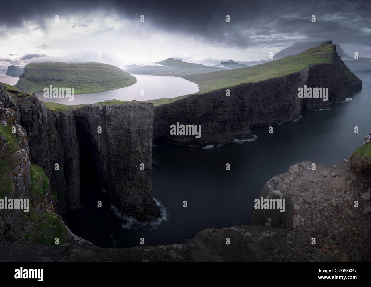 The floating lake illusion at Sorvagsvatn on the Faroe Islands during ...