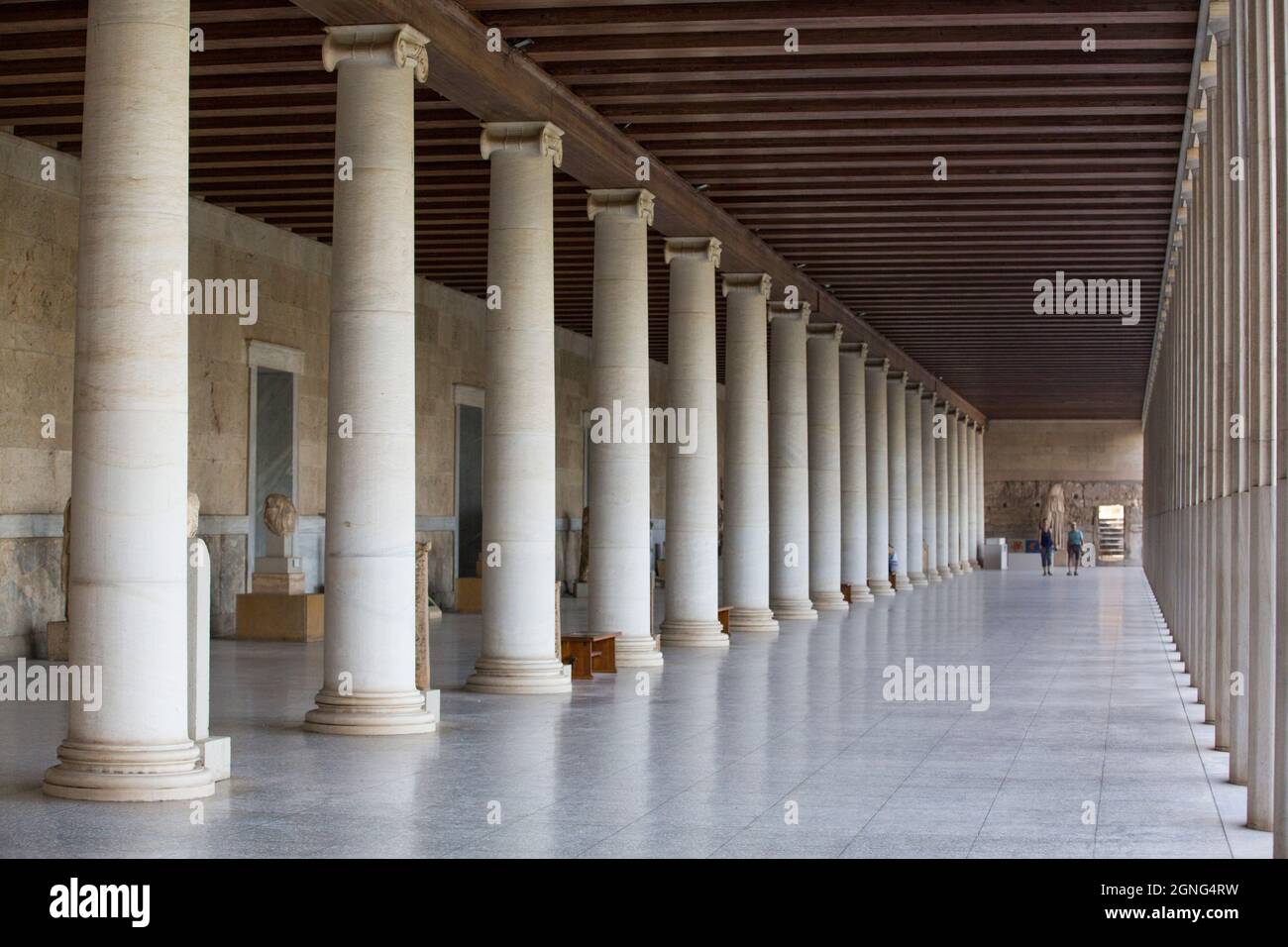 Horizontal columns hi-res stock photography and images - Alamy