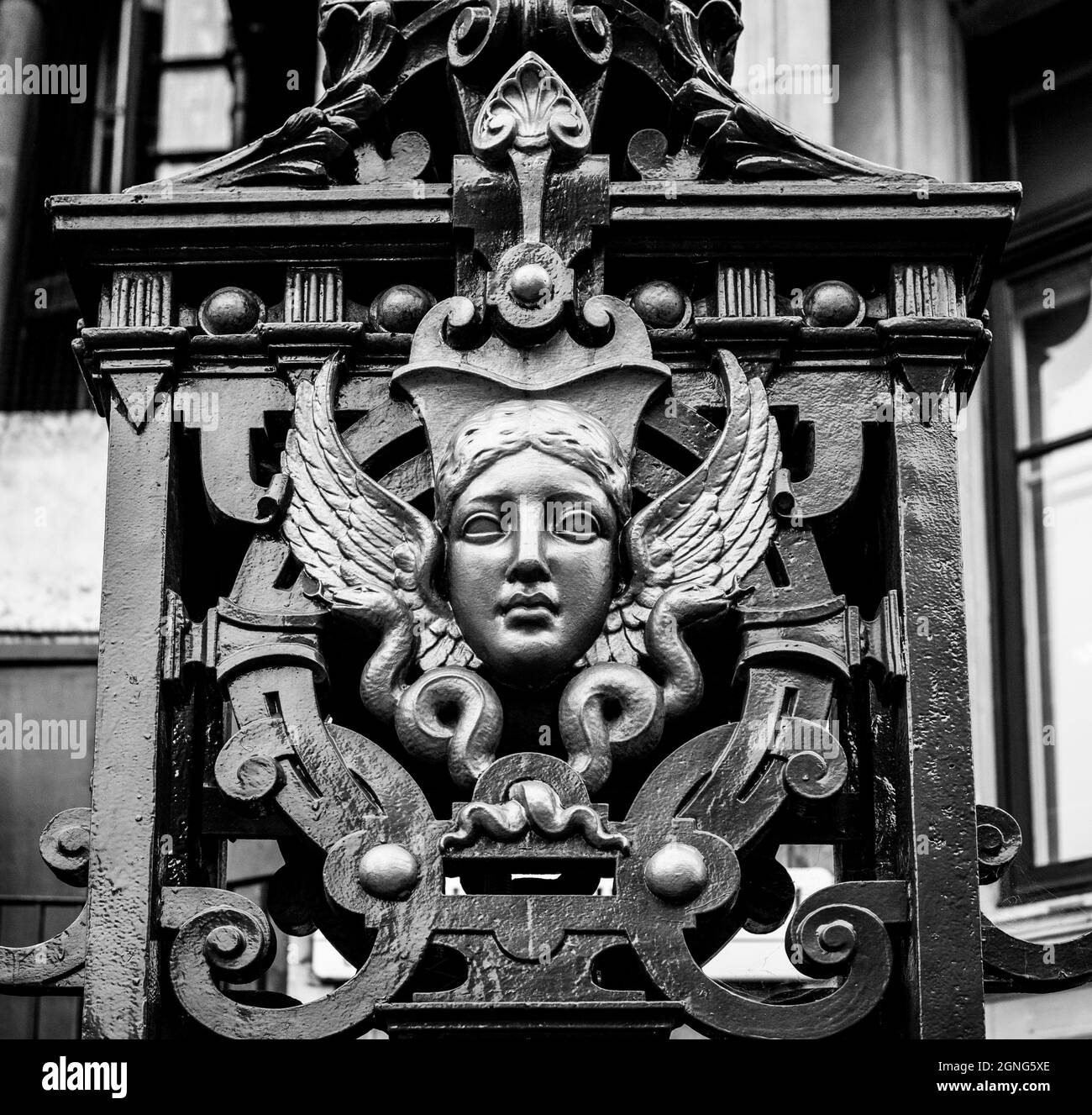 Winged mascaron hi-res stock photography and images - Alamy