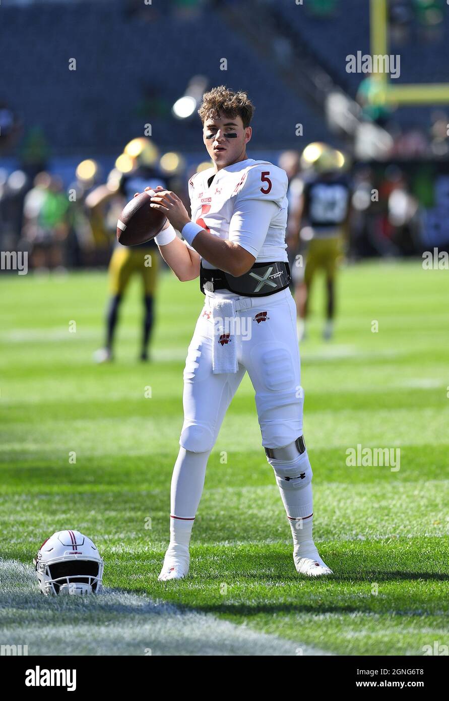 September 25, 2021: Wisconsin Badgers quarterback Graham Mertz (5 ...