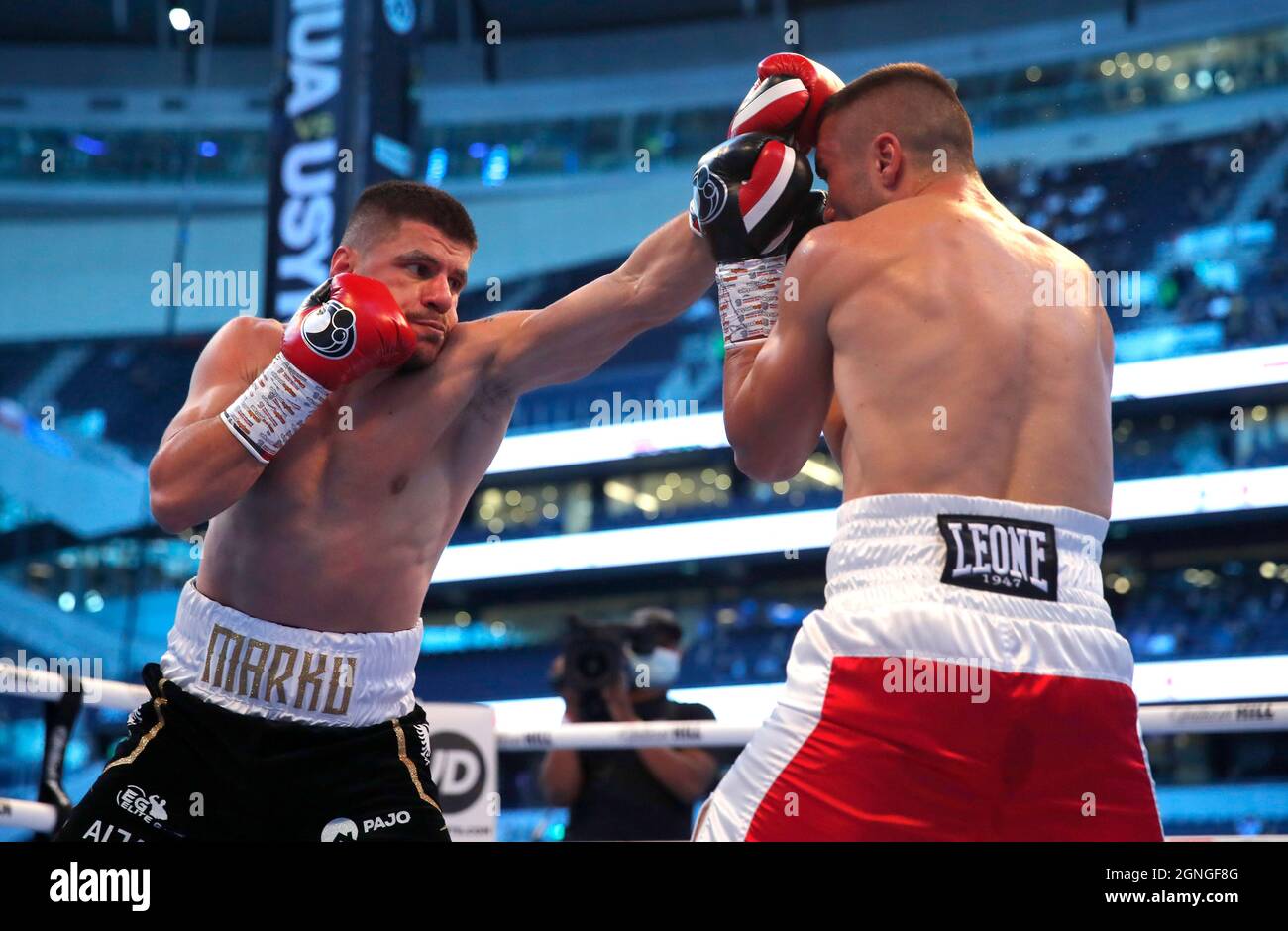 Tottenham hotspur prodan hi-res stock photography and images - Alamy