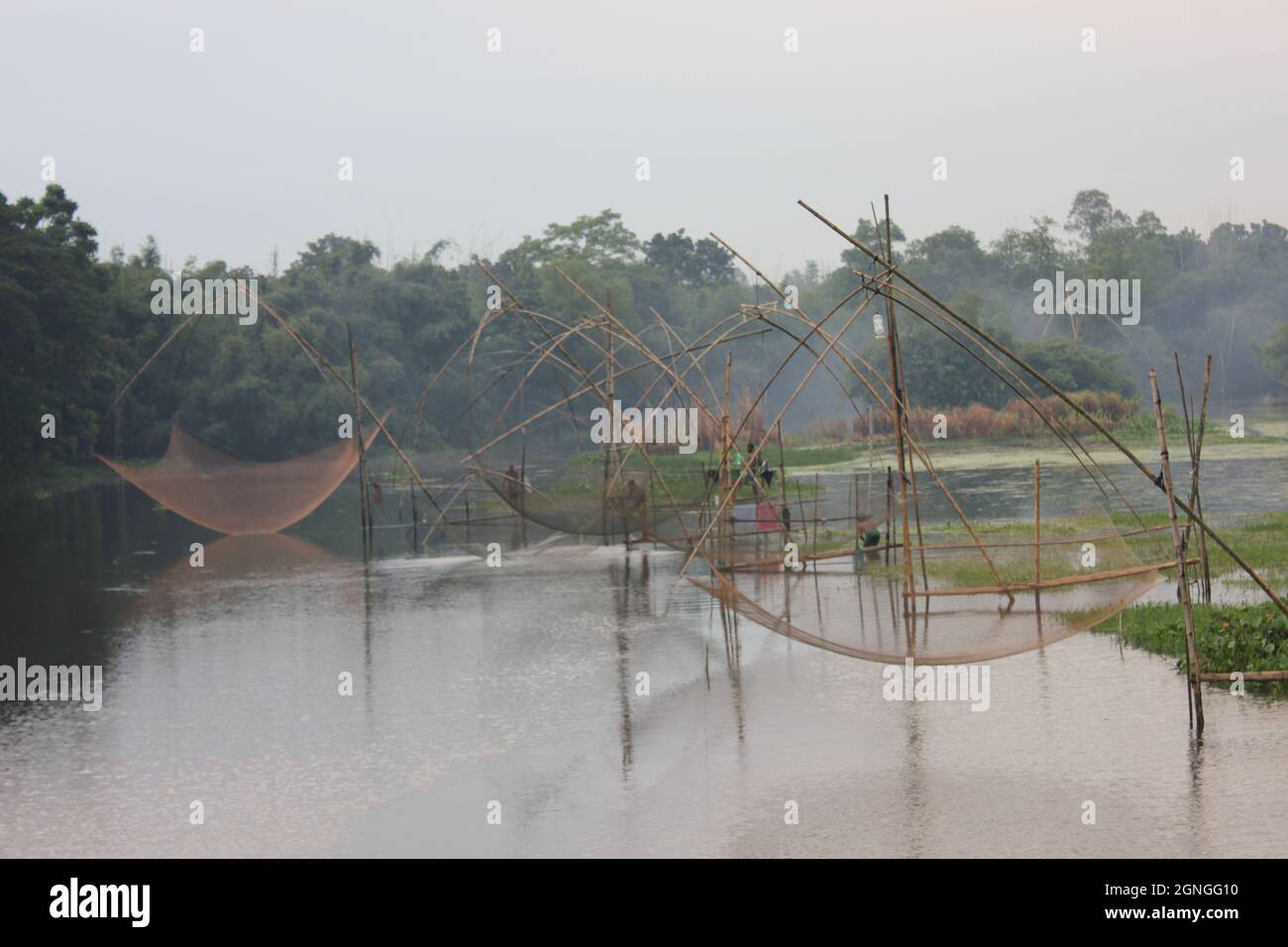 Bamboo fishing nets hi-res stock photography and images - Alamy