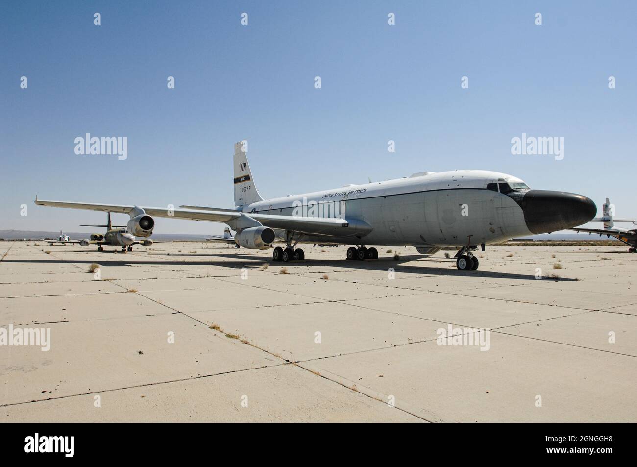 Nasa aircraft hi-res stock photography and images - Alamy