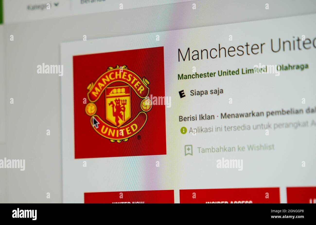 Man utd logo hi-res stock photography and images - Alamy