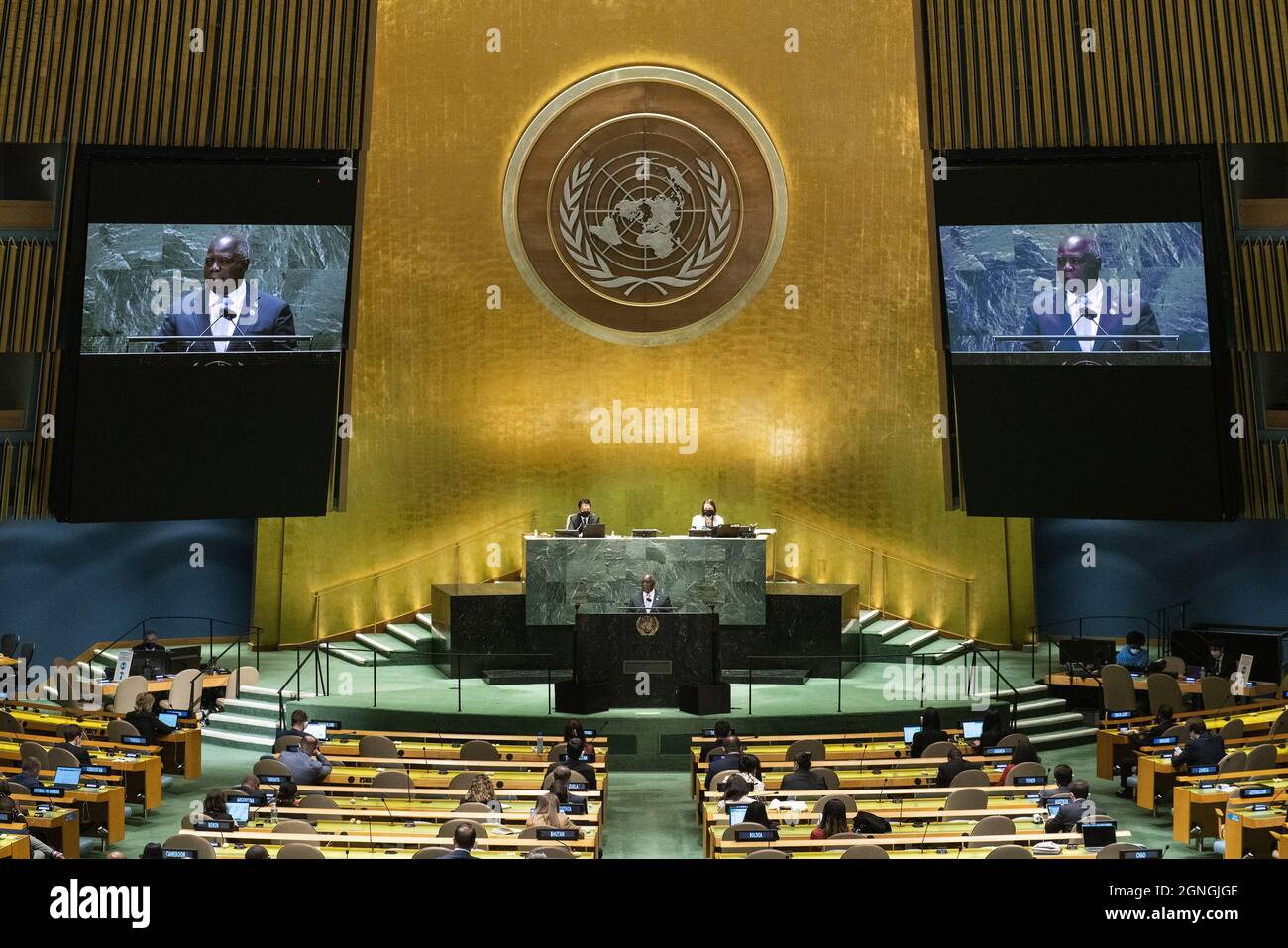New York, United States. 25th Sep, 2021. Bahamas' Prime Minister Philip ...