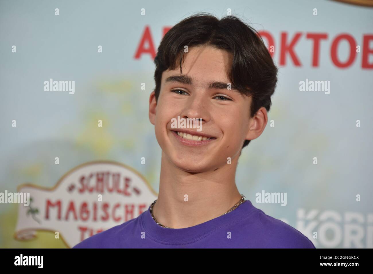 Emilia Maier's Instagram, Twitter & Facebook on IDCrawl